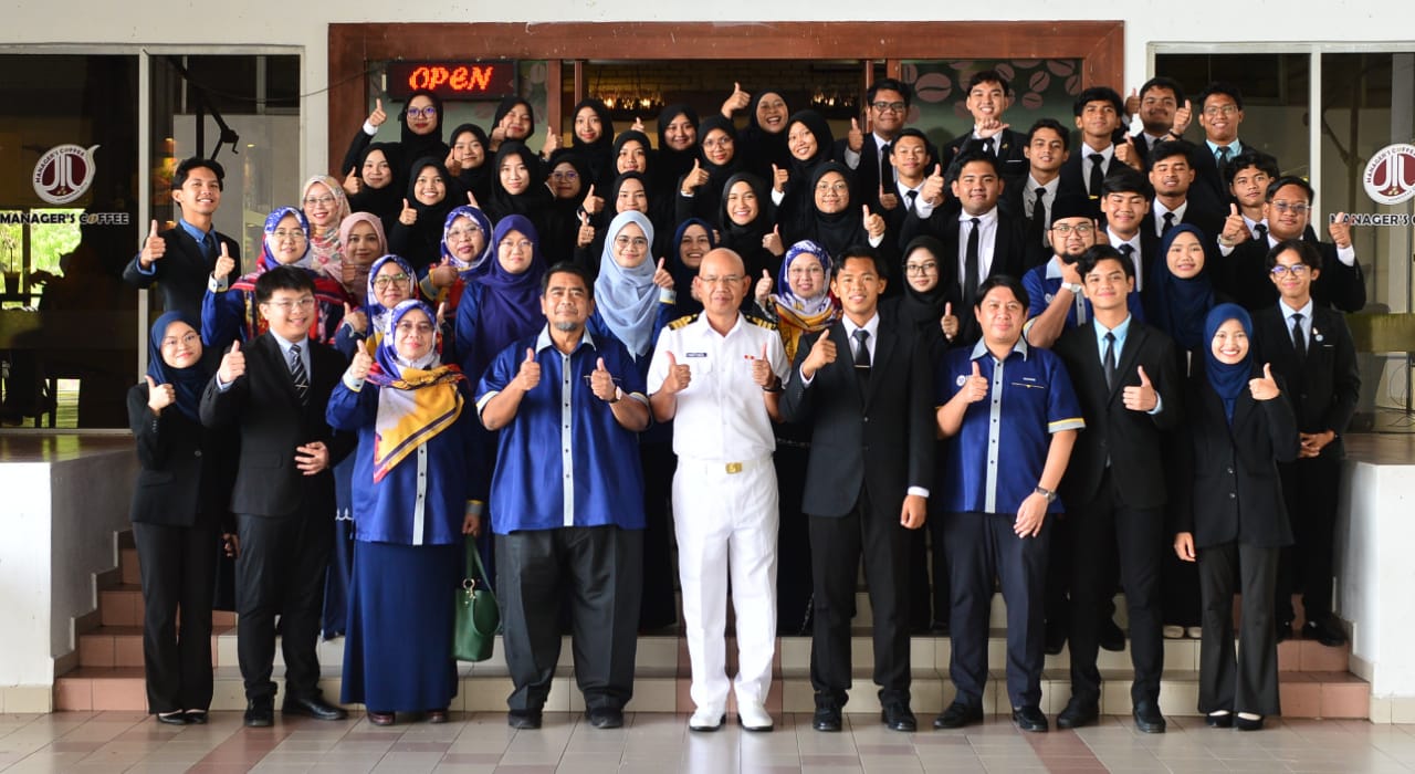 28 pelajar Asasi dipilih teraju EXCO Persatuan Pelajar Asasi Pengurusan ...