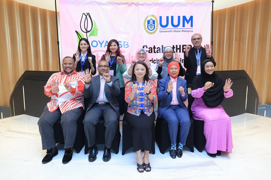 Big Tulip perjuang peranan pemimpin wanita dan kemajuan masyarakat ...