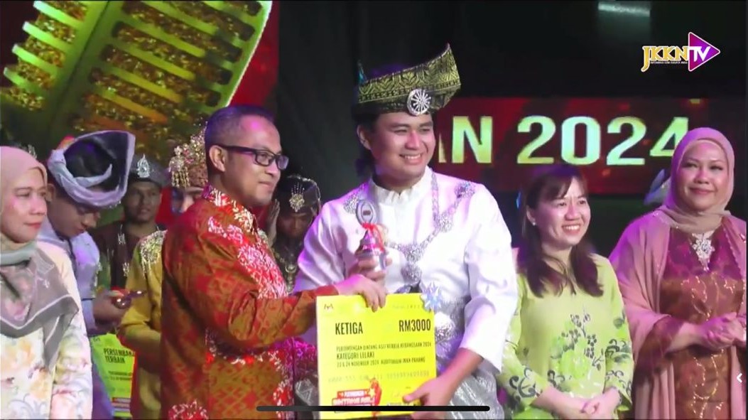 Pertandingan Bintang Asli Remaja martabat seni tradisional – UUM TODAY