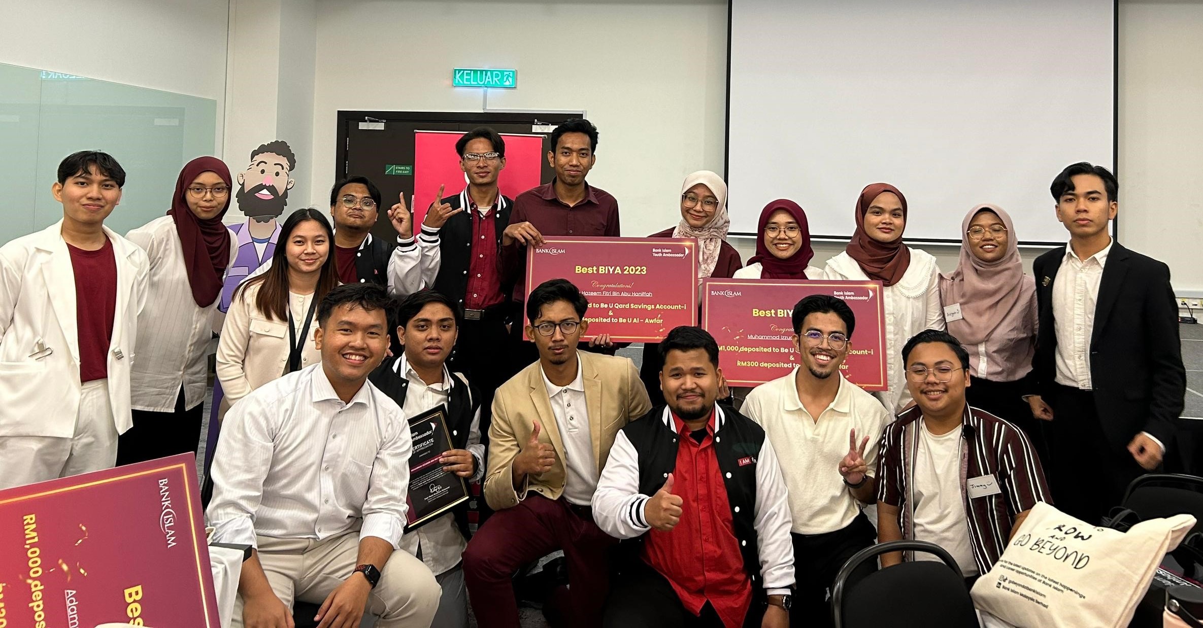 Dua pelajar UUM terpilih sebagai Bank Islam Youth Ambassador 2024/2025 ...