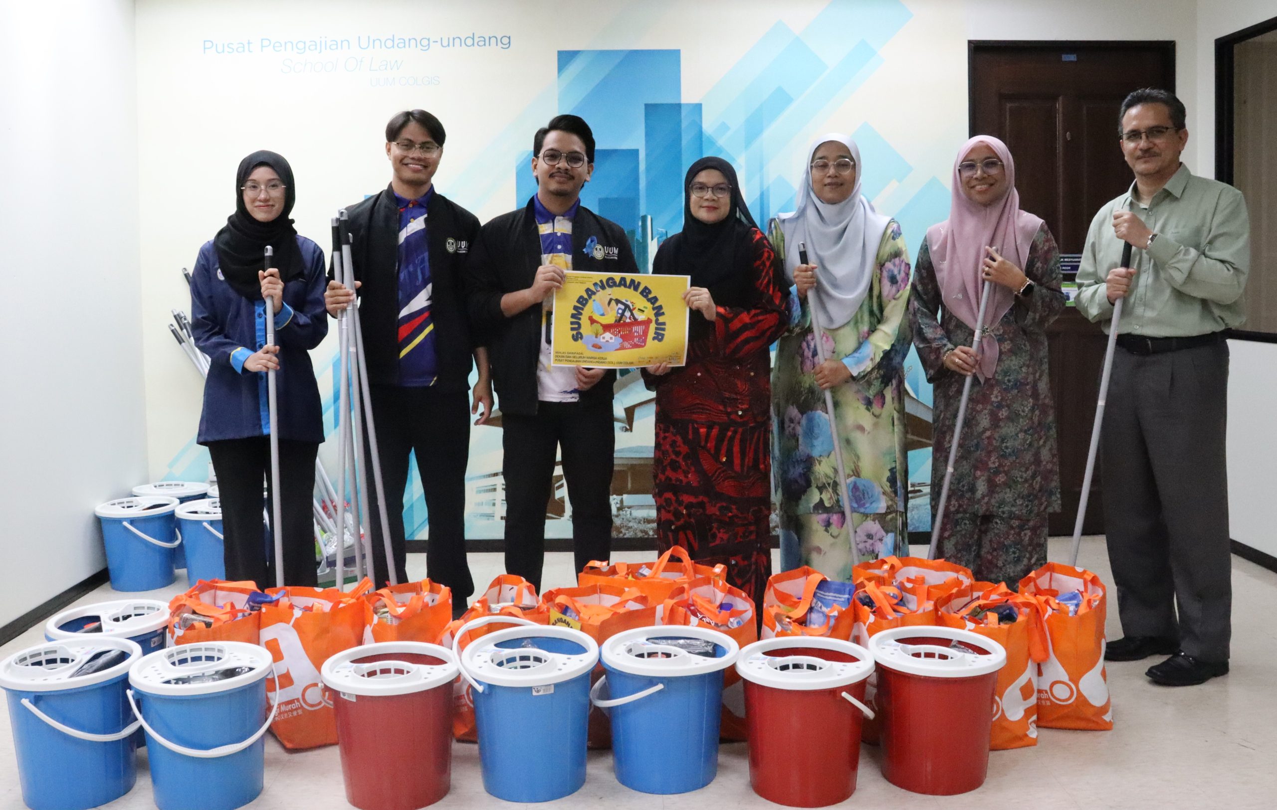 SOL hulur sumbangan tanda solidariti pelajar terkesan banjir – UUM TODAY