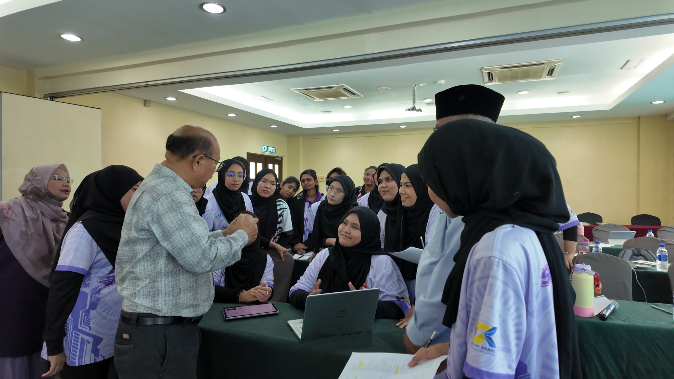 Pupuk kebersamaan, disiplin dan daya saing jadi fokus Kursus Mini ...