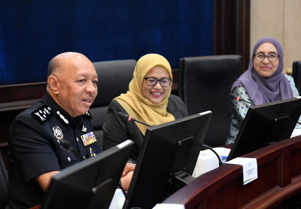 Courtesy Visit by the Director of the PDRM Management Department – UUM ...