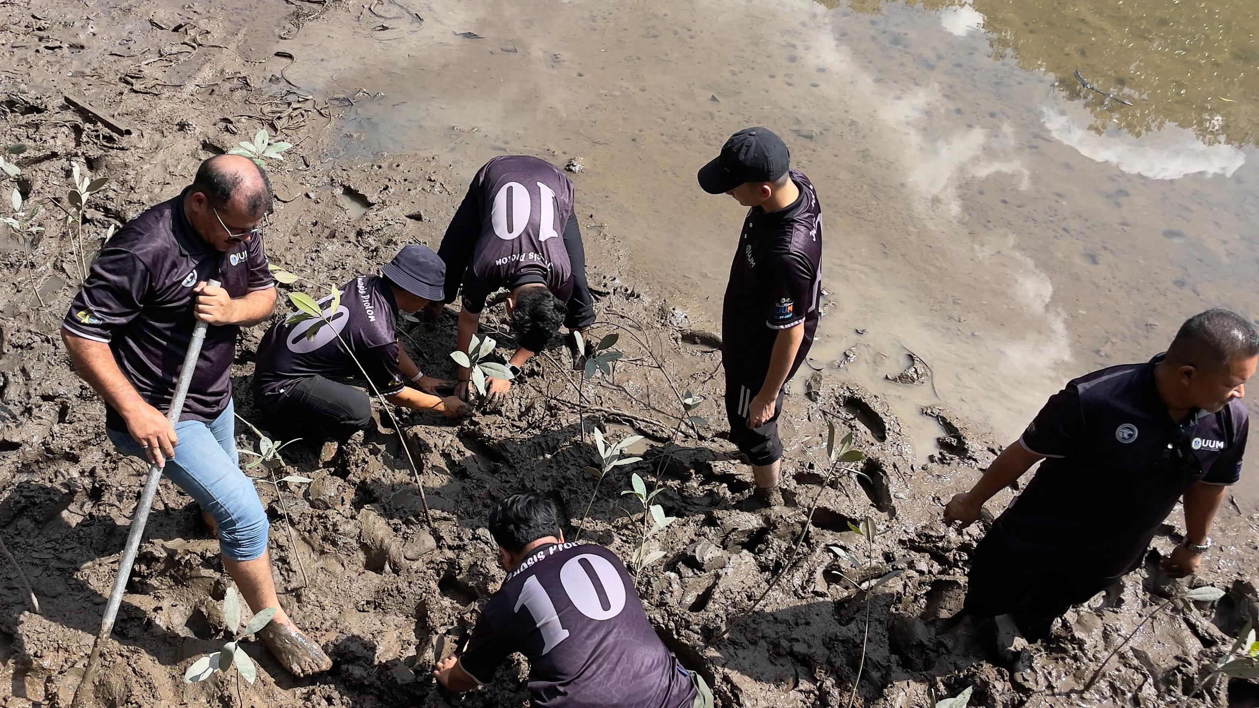 Inasis Proton dan LADA hijaukan bumi – UUM TODAY