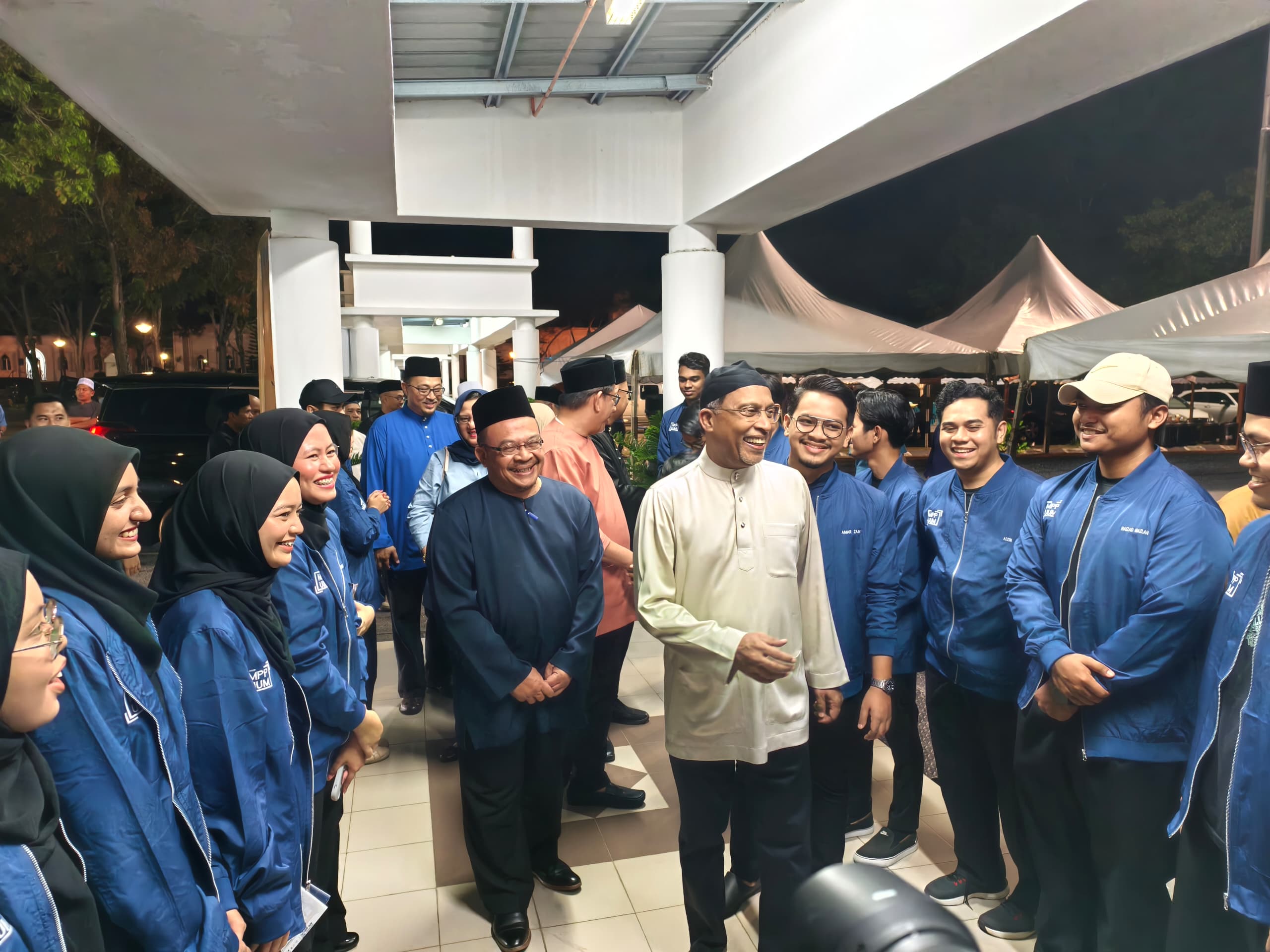 Dr Zambry Encourages Students to Embrace Lifelong Learning – UUM TODAY