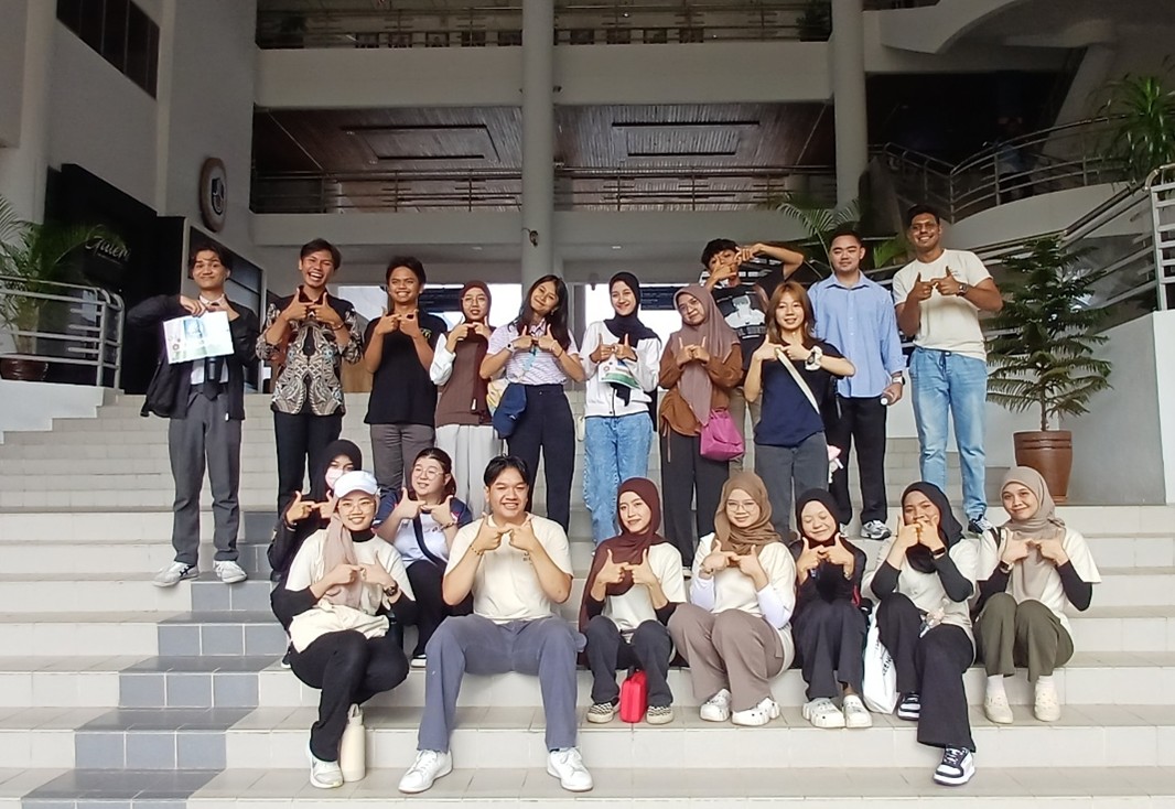 GBC hosts “Campus Tour” to welcome inbound students to UUM life – UUM TODAY