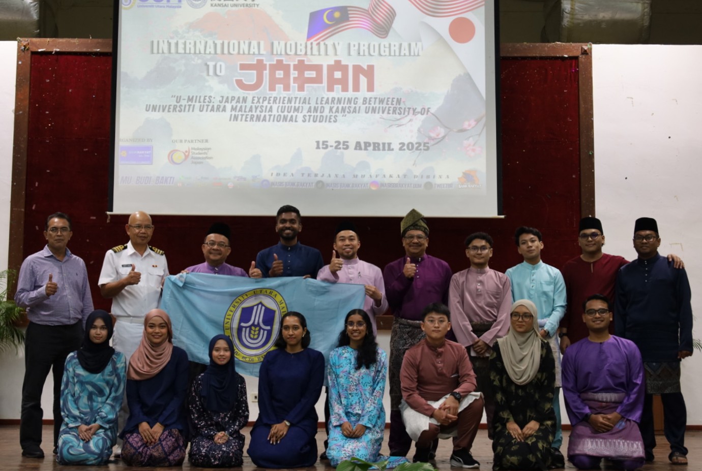 Inasis Bank Rakyat beraya sambil flag-off delegasi Mobiliti Tidak ...