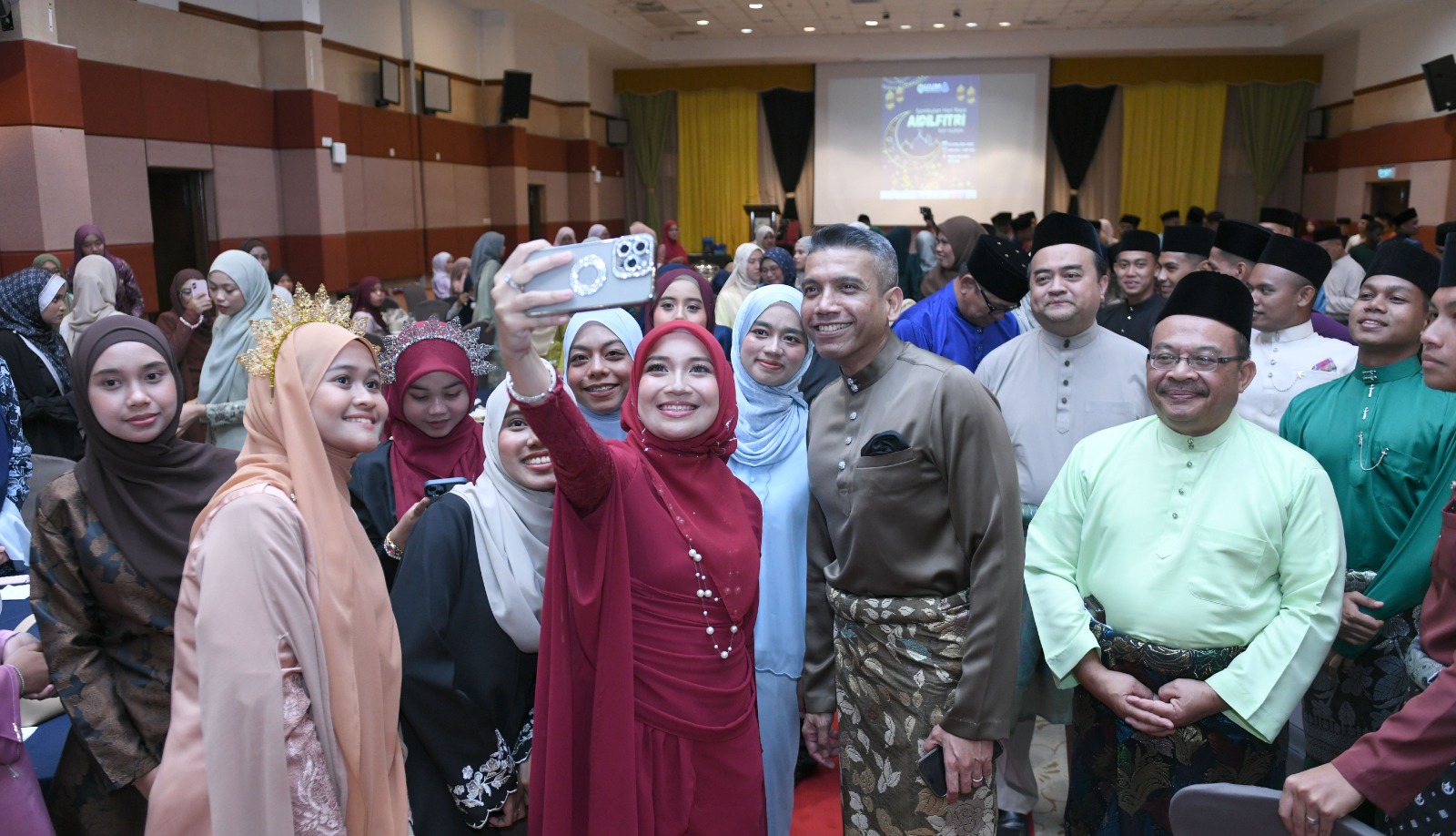 Latih diri menjadi seorang pegawai dengan disiplin – UUM TODAY