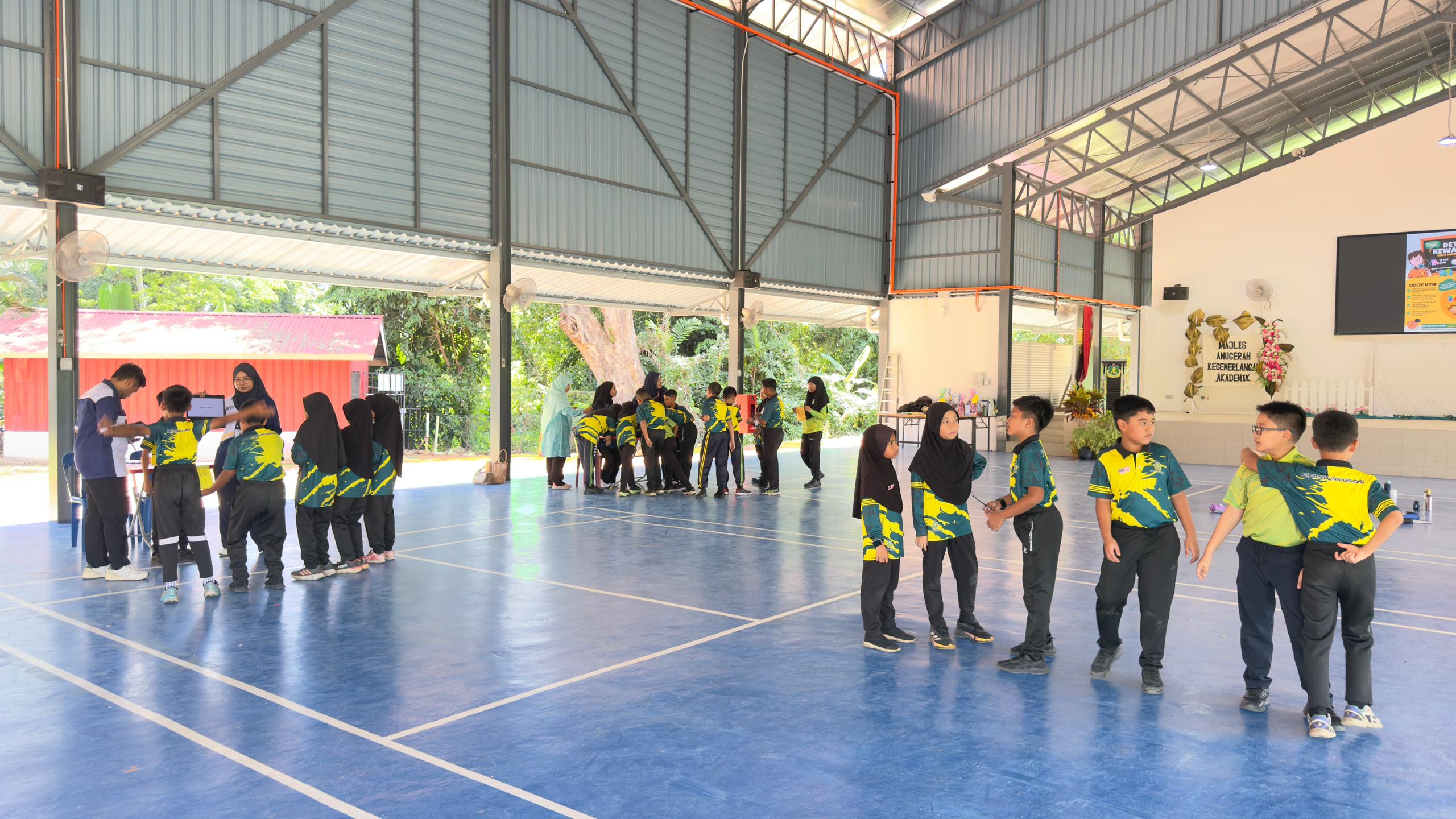 UUM Finance students empower young minds through Financial Literacy ...