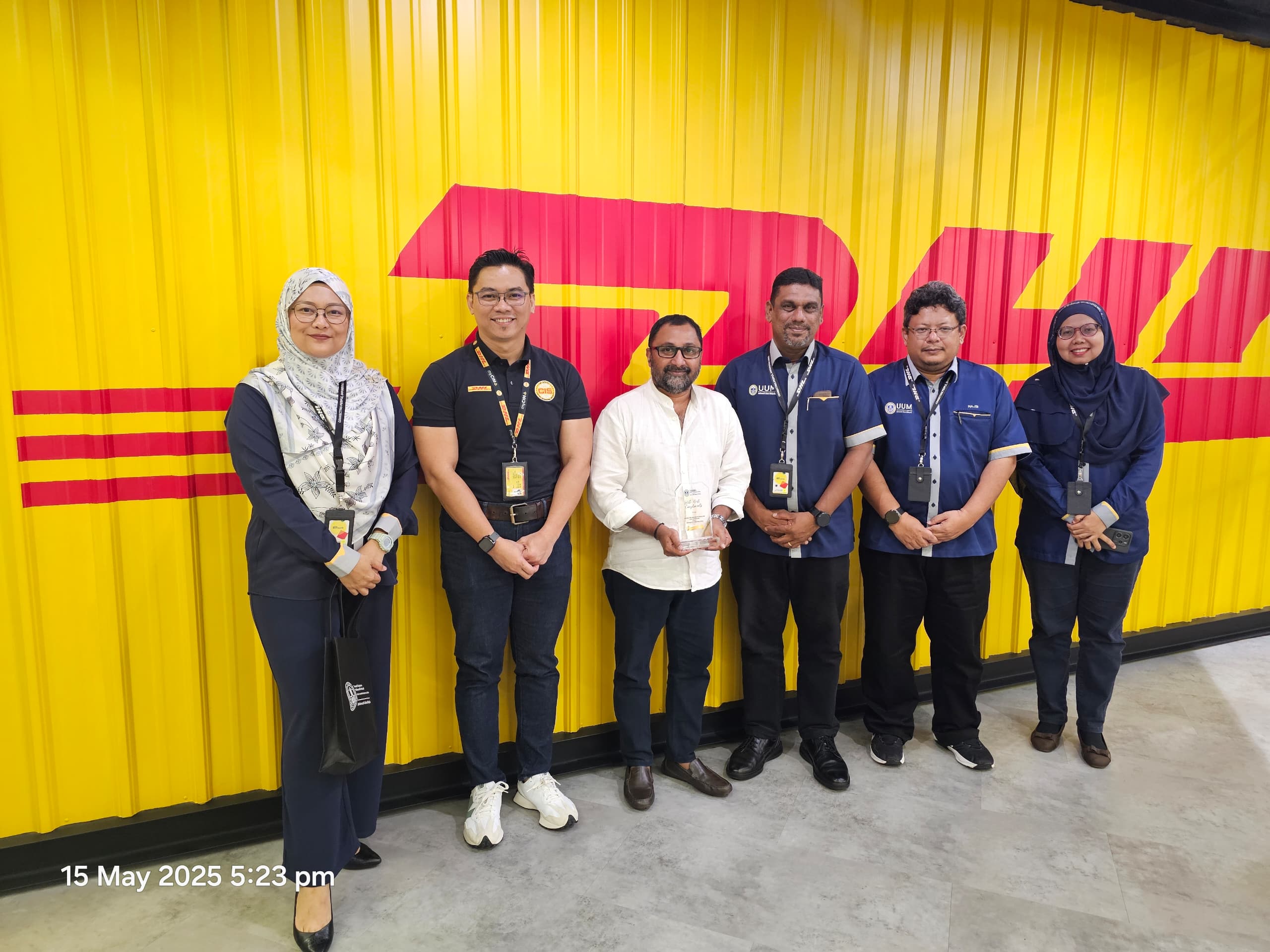 UUM bekerjasama dengan DHL APSSC – UUM TODAY