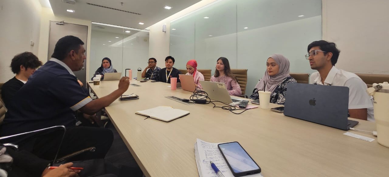 Dari kampus ke korporat: UUM dan Maybank teraju inisiatif 2025 untuk ...