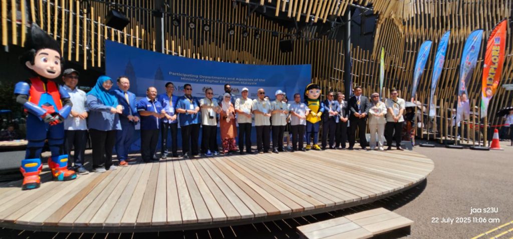 Delegasi UUM rancak promosi di Minggu Pendidikan Tinggi Ekspo Osaka ...