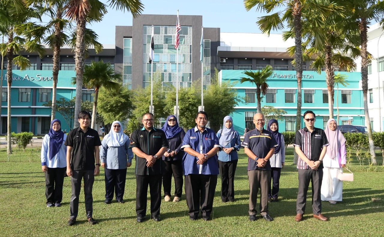 Pendidikan Asasi diperkasa, Majlis Dekan/Pengarah Asasi UA bersidang di ...