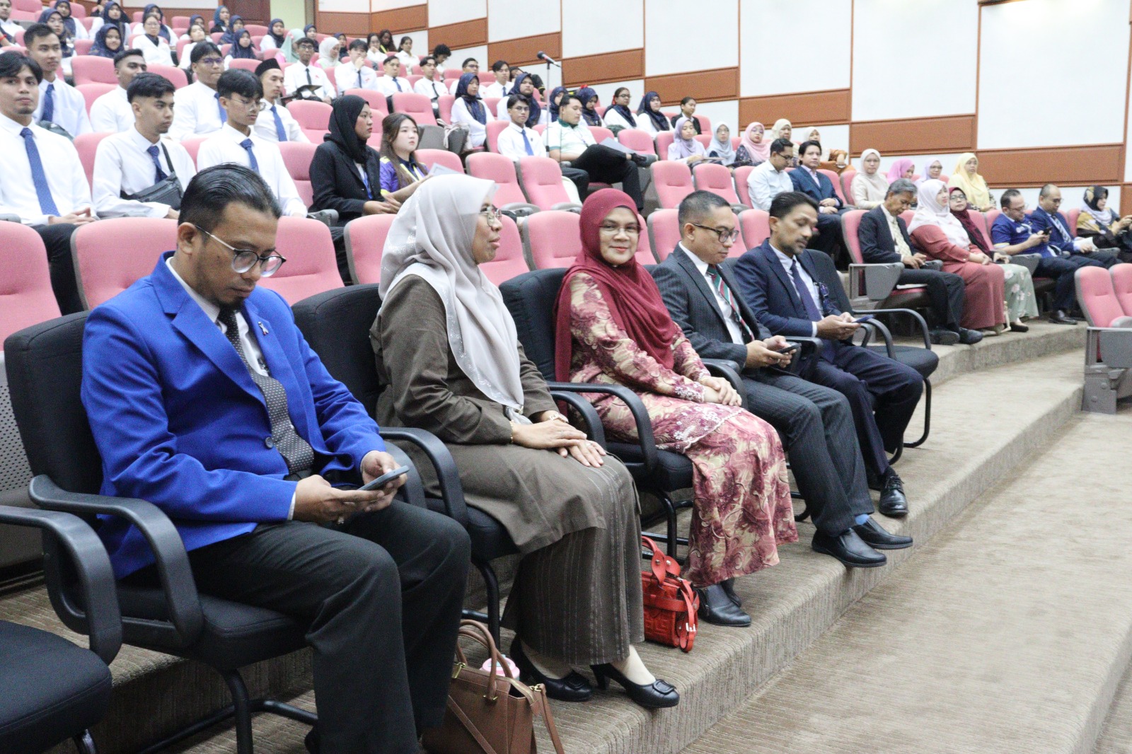 131 pelajar baharu sertai Pusat Pengajian Undang-undang UUM, Dua Antarabangsa Warnai Sesi 2025/ ...