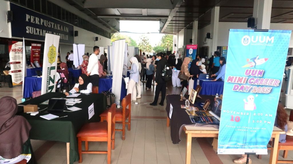 PPKKG semarakkan konvokesyen ke-38 dengan UUM Mini Career Day – UUM TODAY
