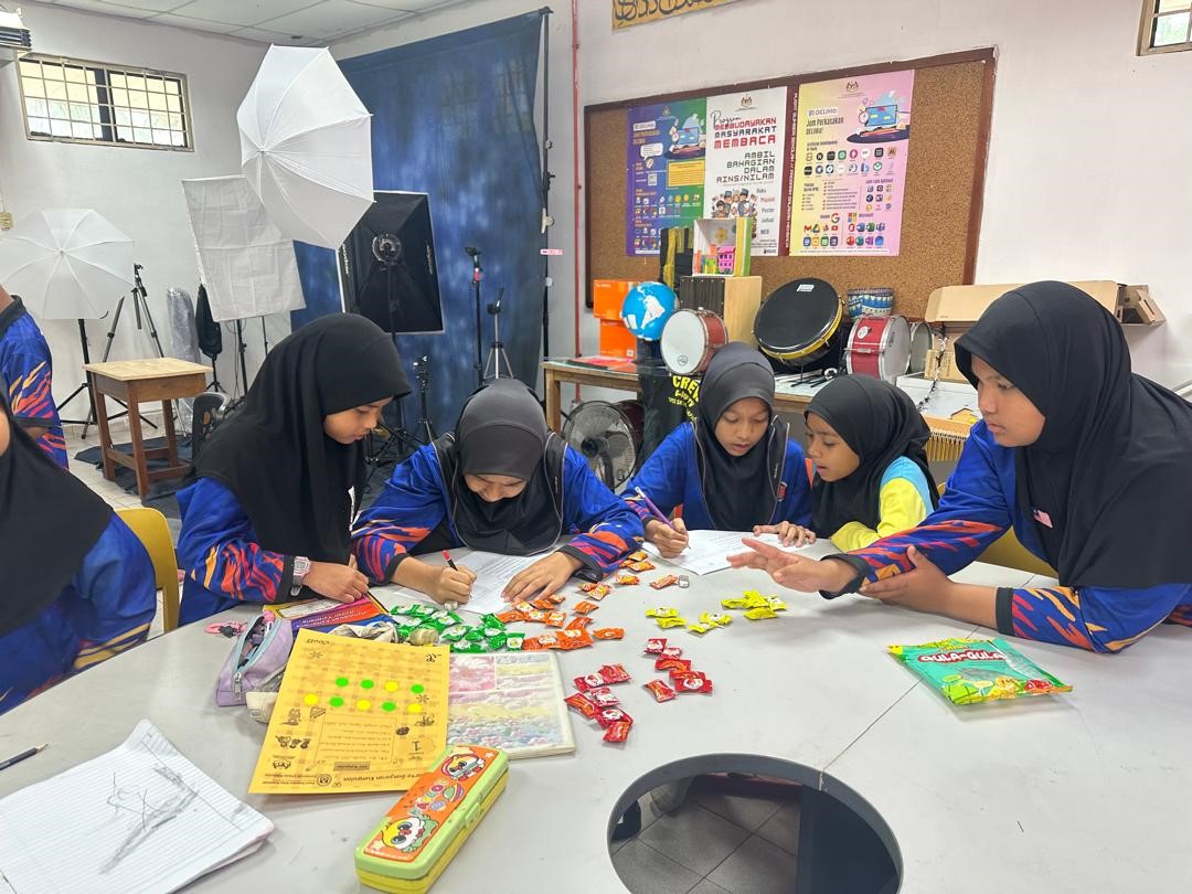 STEM seronok: UUM–MOSTI bantu murid FELDA fahami matematik bahagi – UUM ...