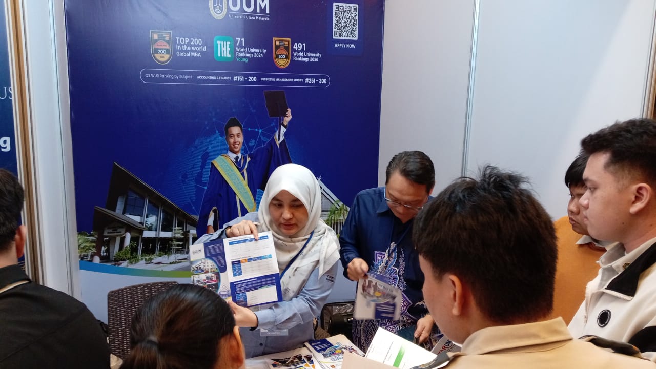 Dua pensyarah SAPSP sertai World Education Expo 2026 kukuh jaringan ...