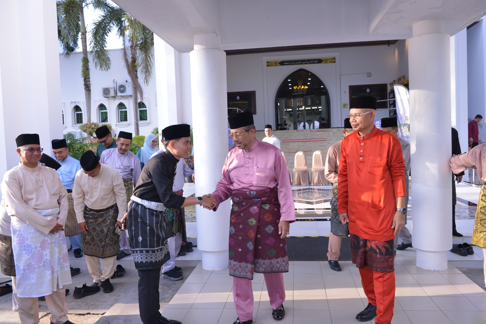 UUM Grand Iftar Ceremony Strengthens Brotherhood Among the University ...